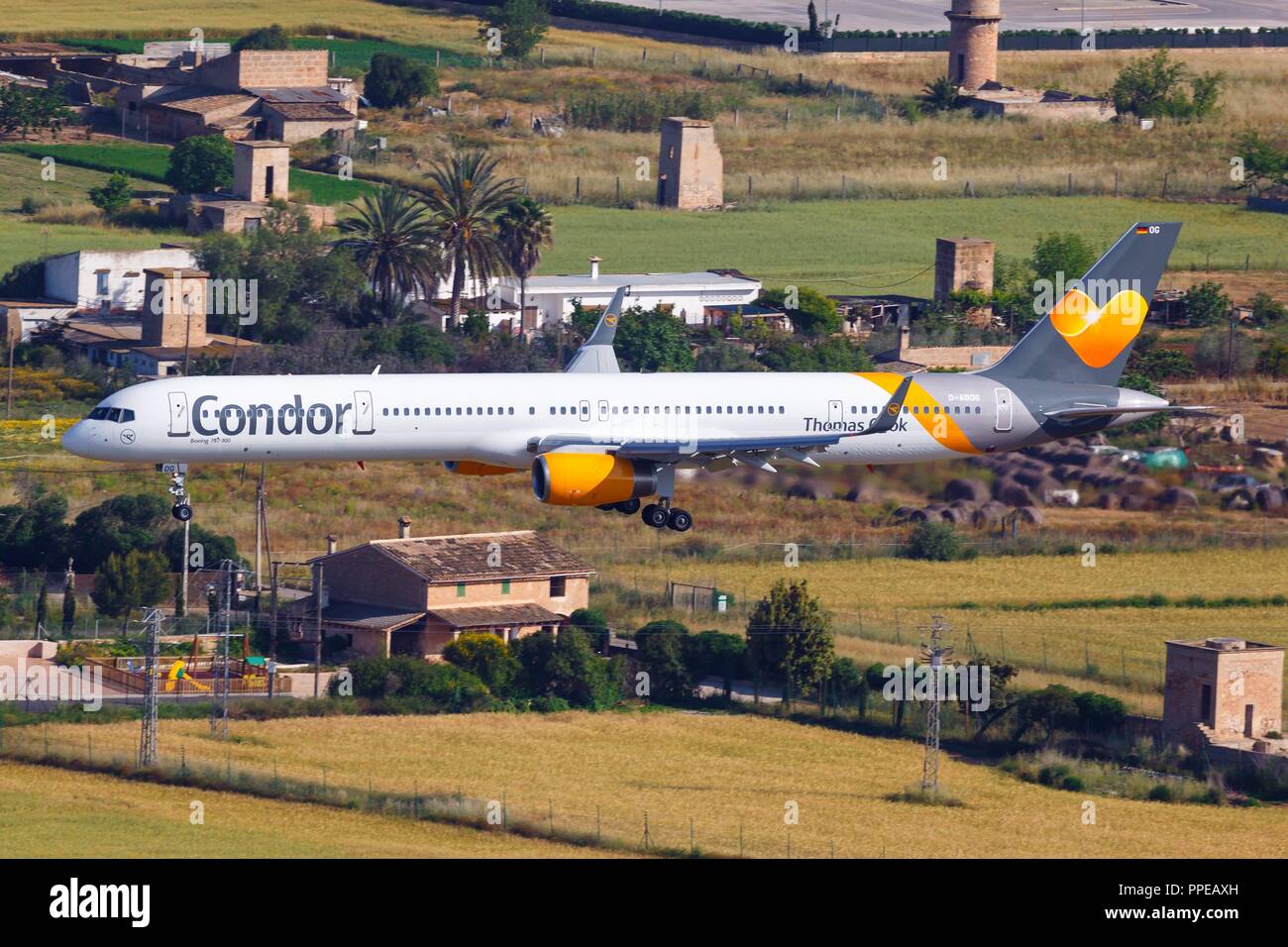 Palma de Mallorca, Spain - May 11, 2018: Condor Boeing 757 airplane at ...