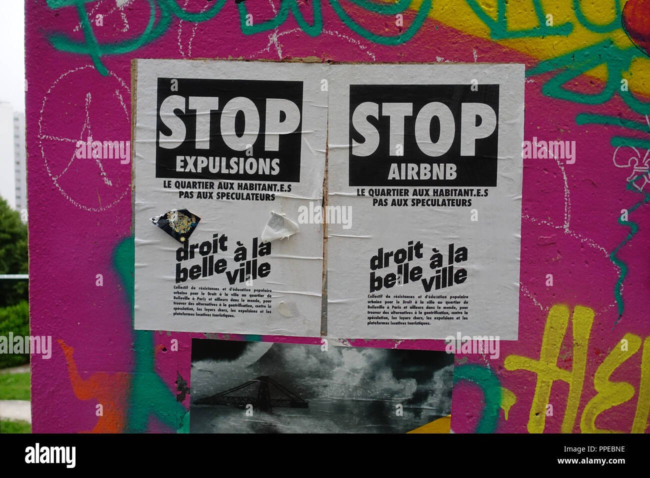 Protest gegen hi-res stock photography and images - Alamy
