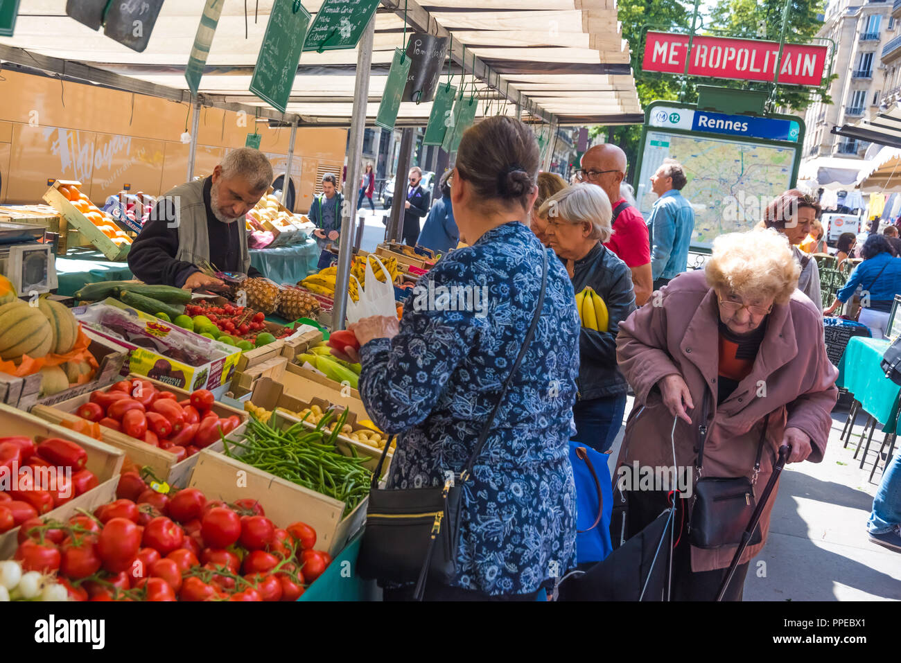 Rennes market hi-res stock photography and images - Alamy