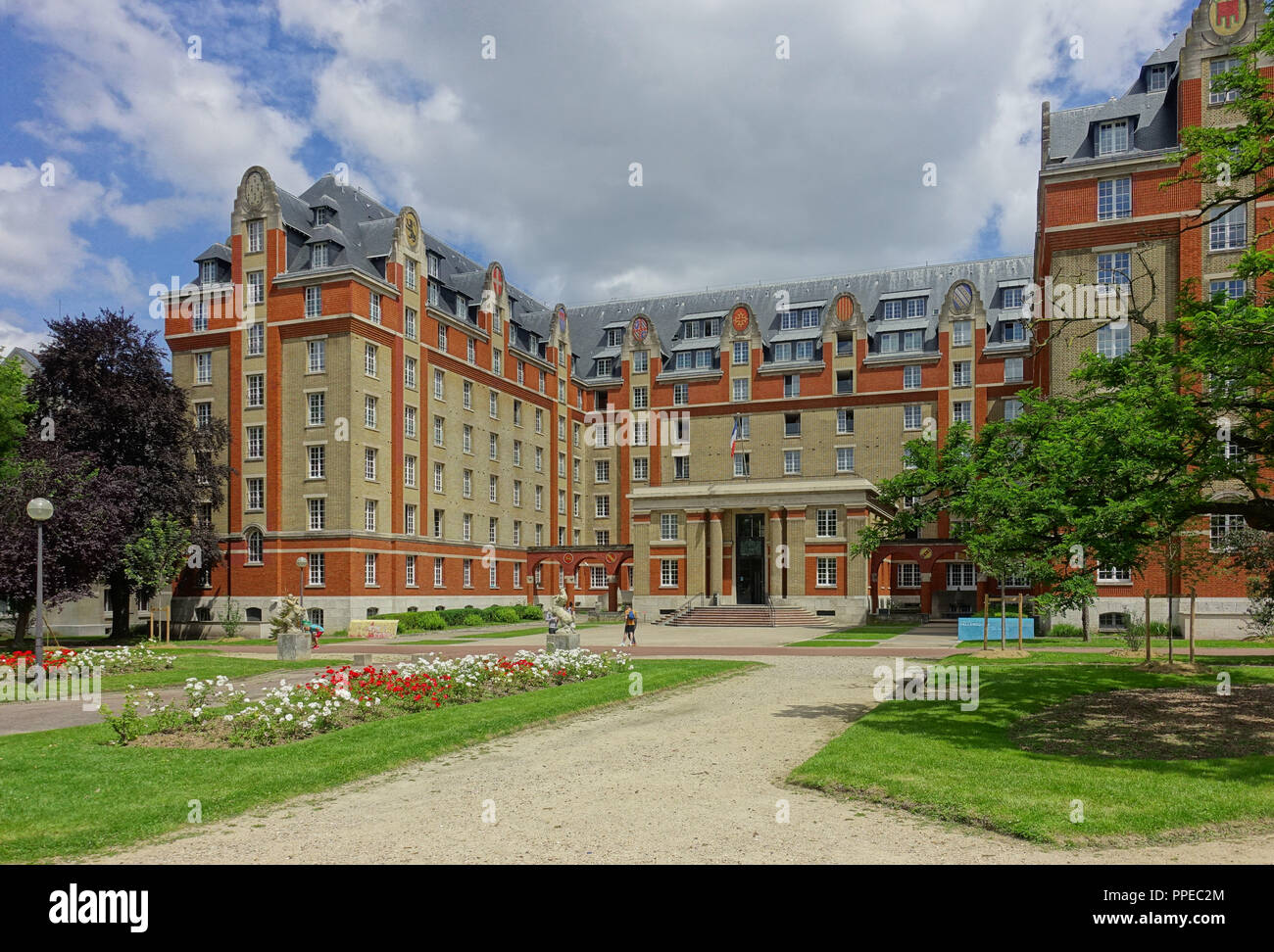 Universitat paris hi-res stock photography and images - Alamy