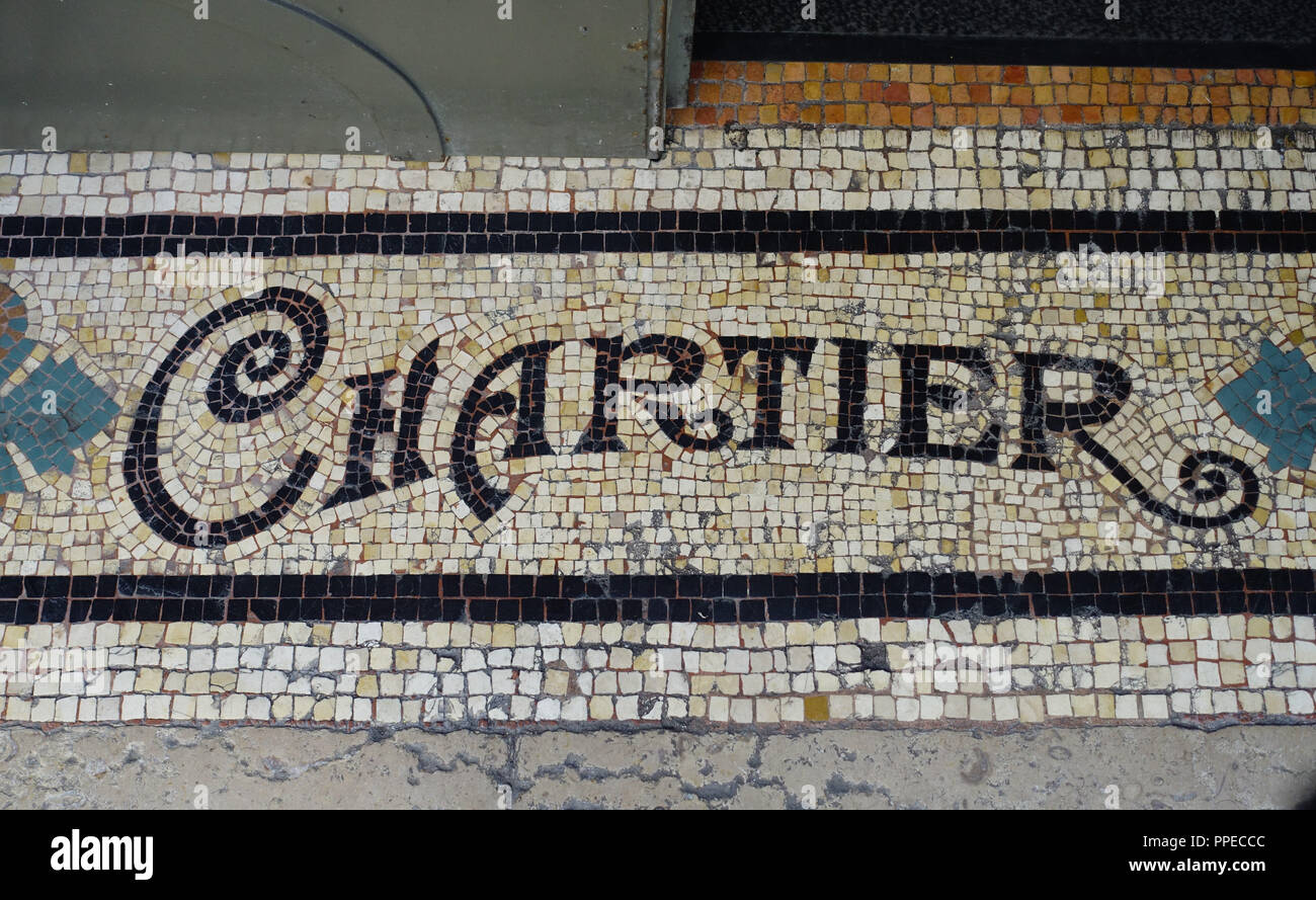 Bouillon Racine High Resolution Stock Photography and Images - Alamy