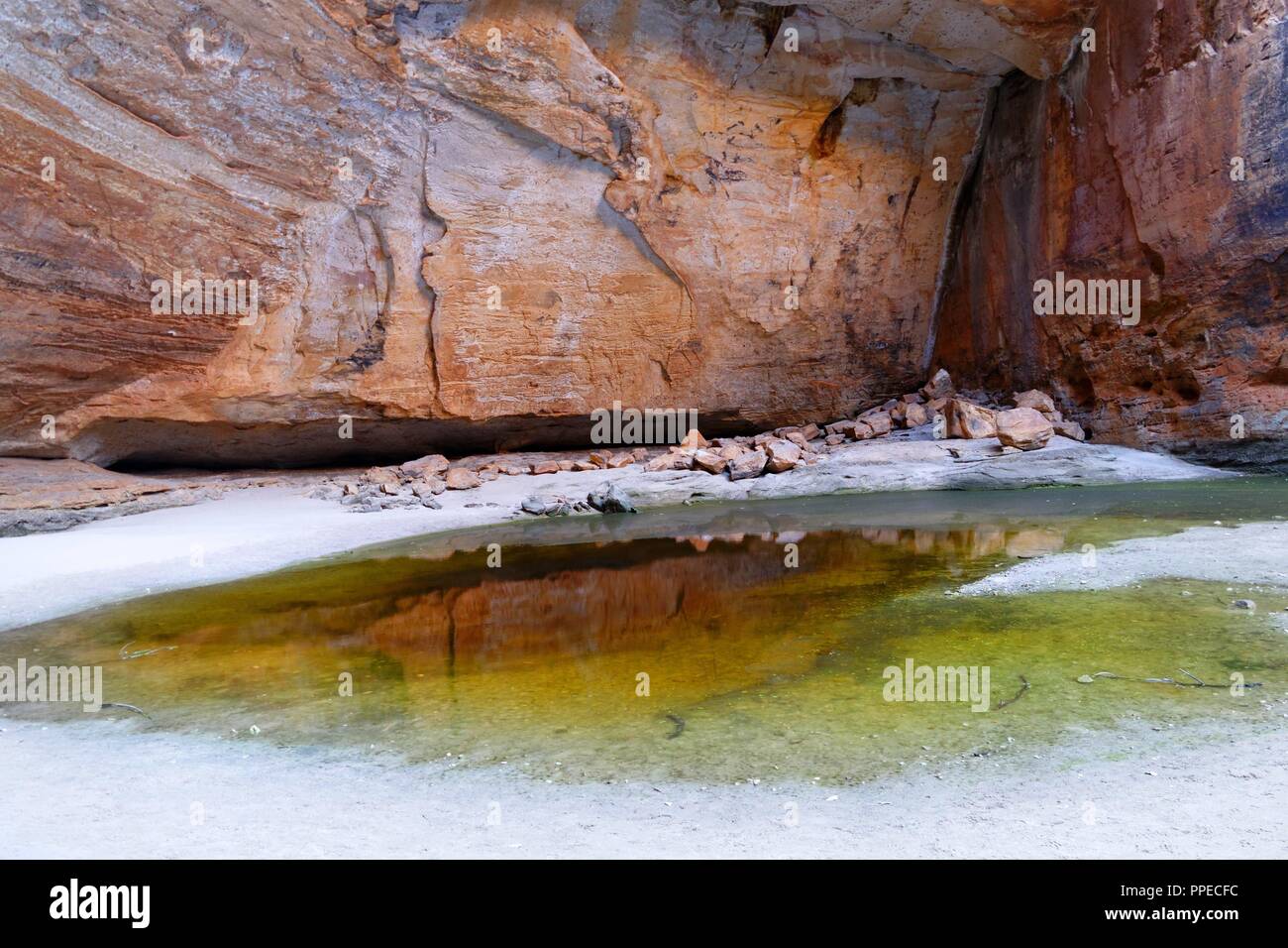 Sandstone rock formation at Cathedral Gorge, Purnululu National Park ...