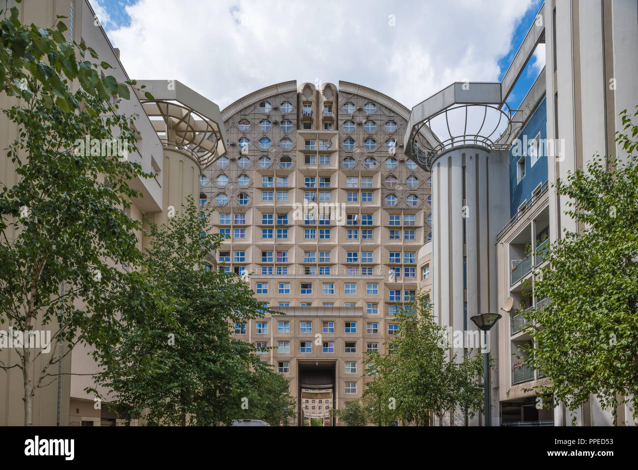 Pave neuf hi-res stock photography and images - Alamy