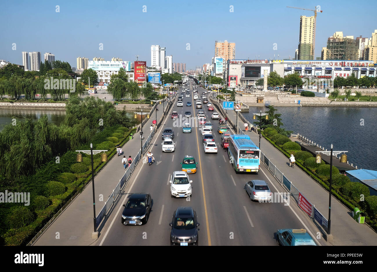 Day time wuhan city traffic hi-res stock photography and images - Alamy