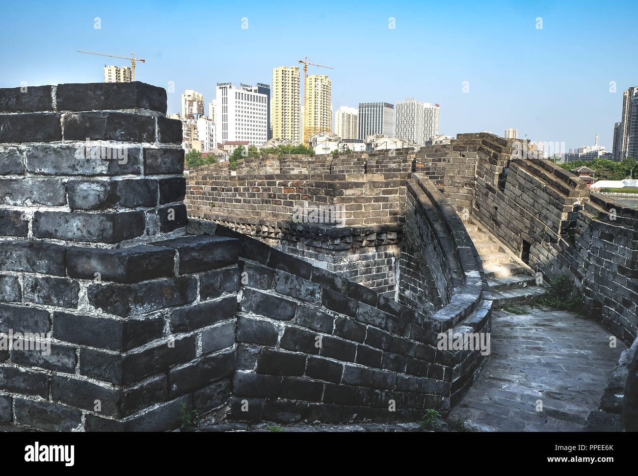 The ancient wall from Three Kingdoms in the Jingzhou City, Travel in ...