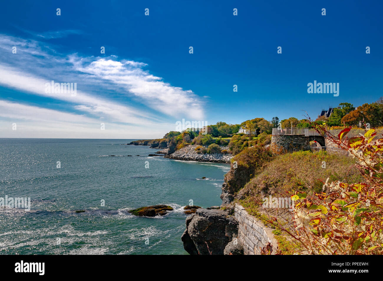 Cliff walk rhode island hi-res stock photography and images - Alamy