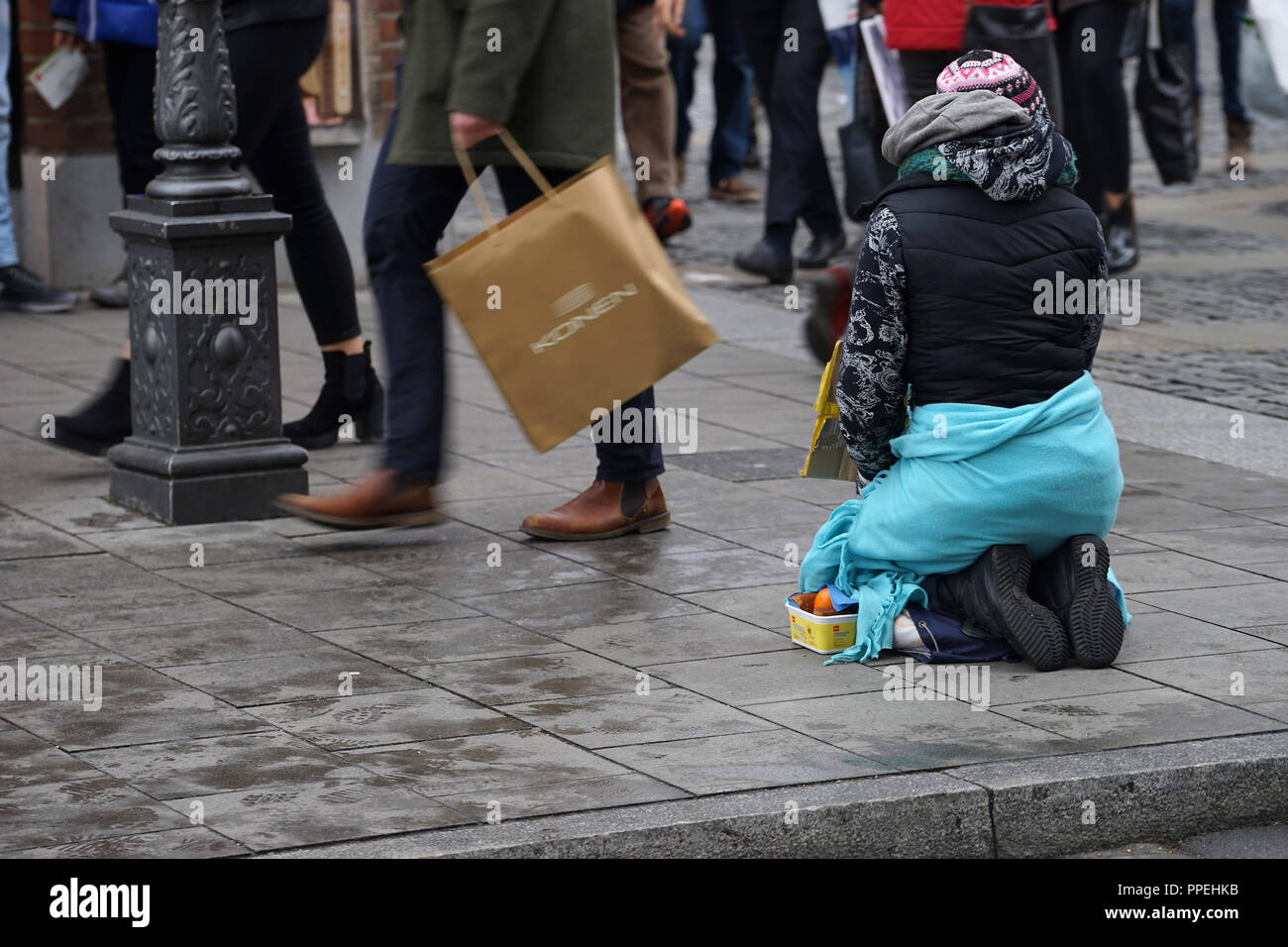 Beggars munich hi-res stock photography and images - Alamy