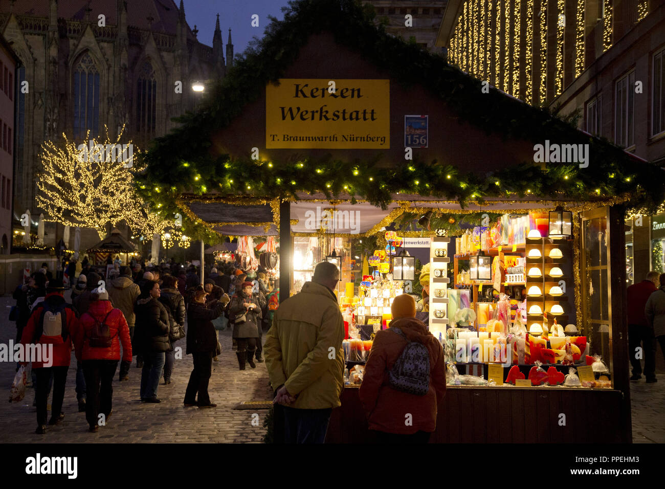 A candle stall at the Nuremberg Christmas Market Stock Photo - Alamy