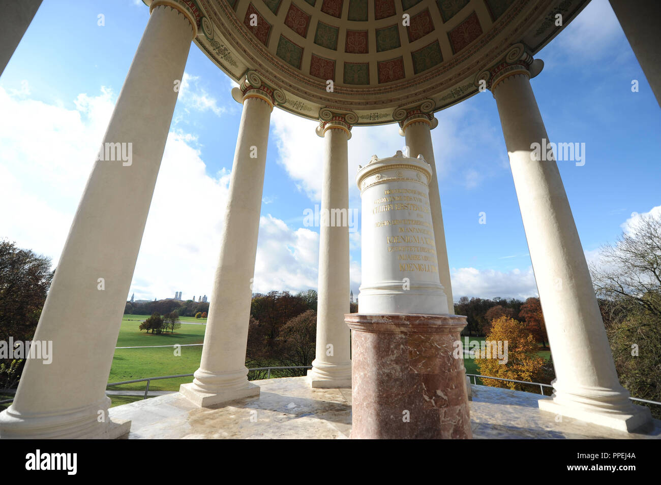 The newly renovated monopteros in the English Garden shines in the ...