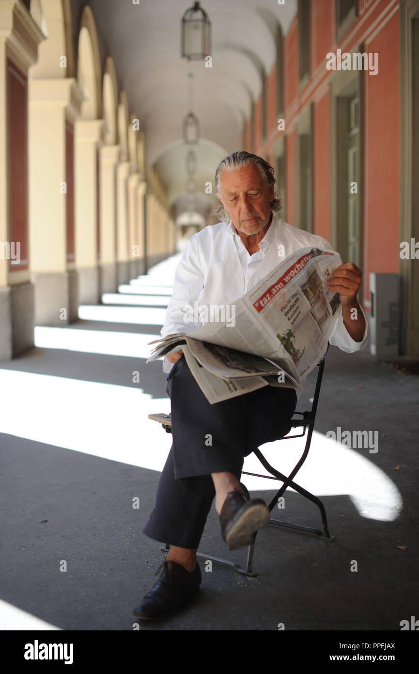 Charles Schumann, owner of the bar "Schumann's" in the Hofgarten in ...