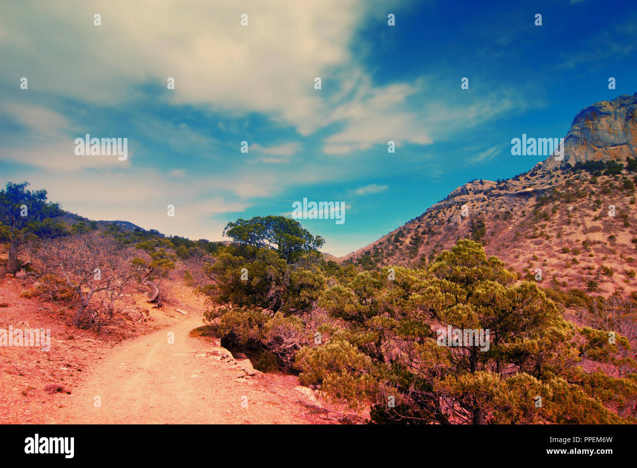 Pathway in the mountains hi-res stock photography and images - Alamy