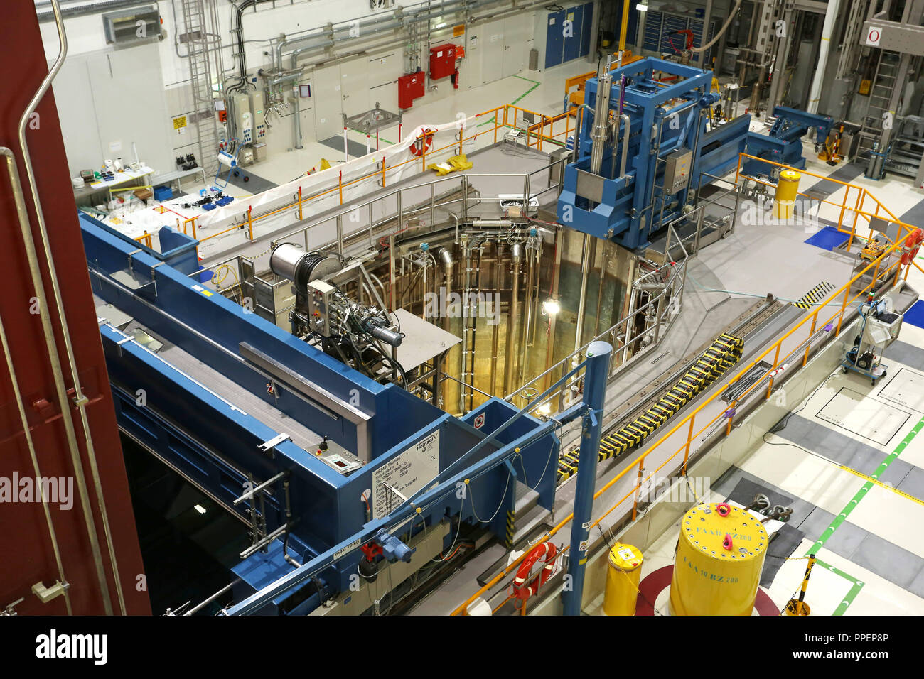 10 years of neutron research source at the Technical University (TU) in ...