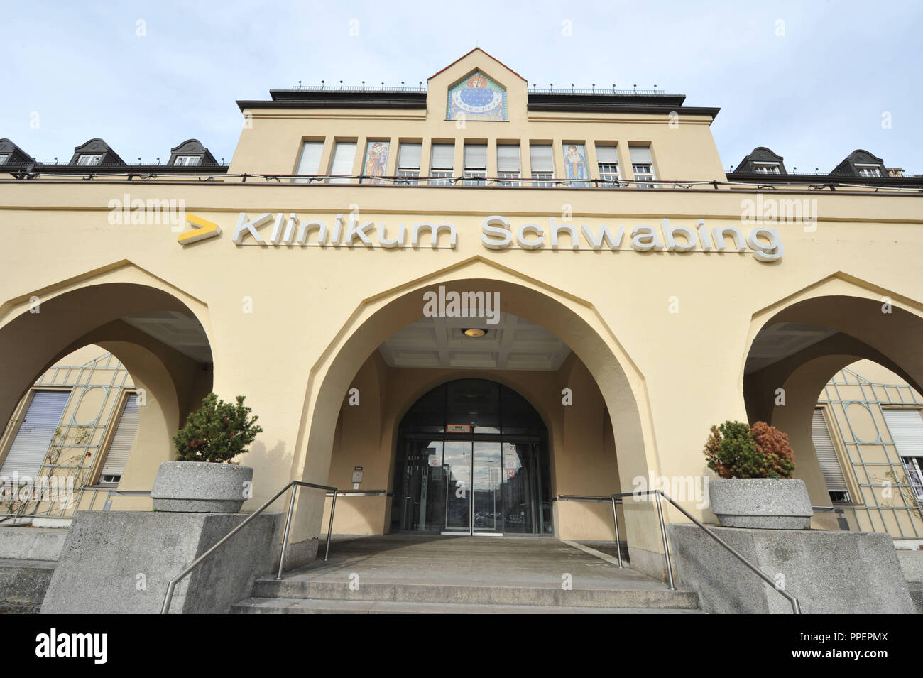 Entrance to the city hospital in Schwabing, Munich, Germany Stock Photo ...