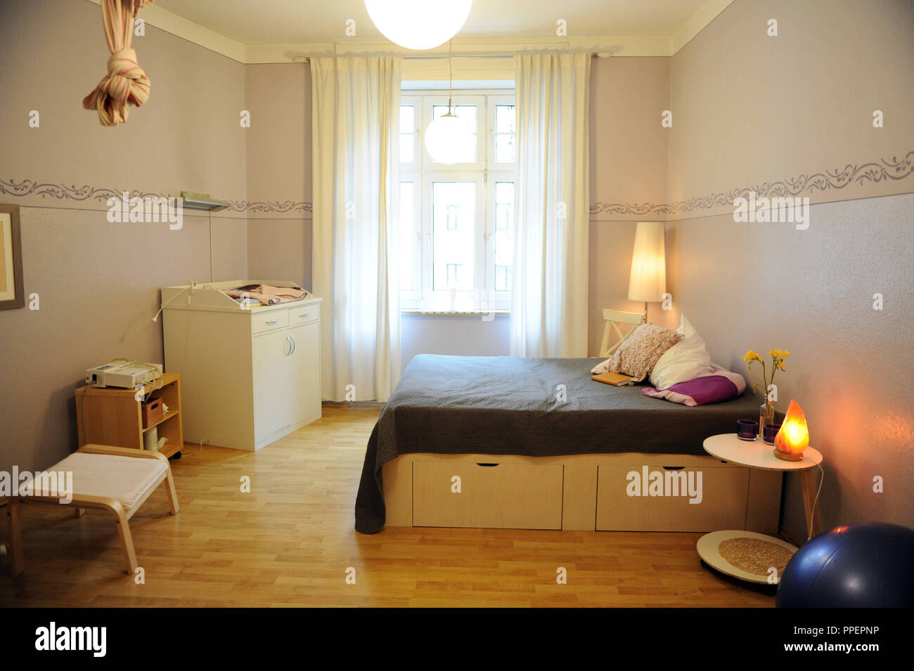 Birthing room in the birthing centre in the Nymphenburger straße in ...