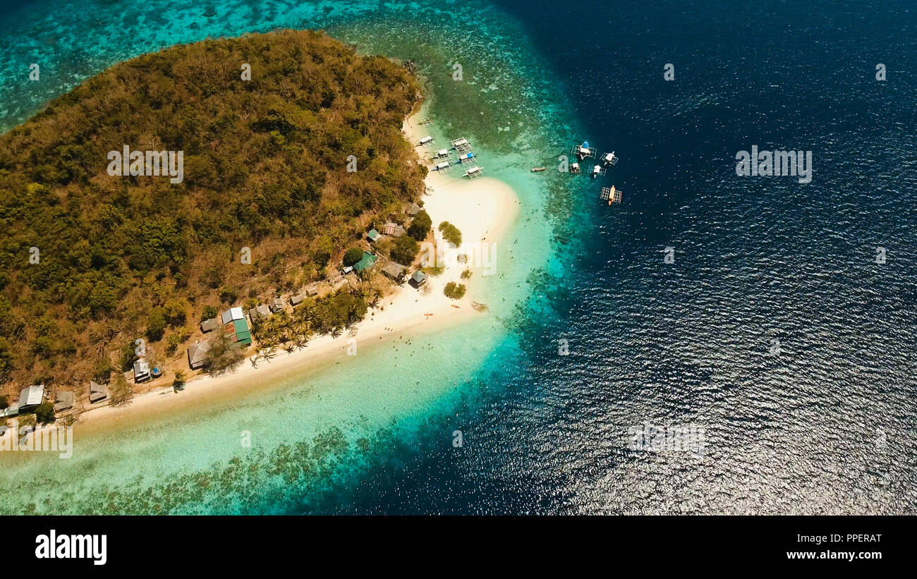 Aerial view of tropical beach on the island Banana, Philippines ...