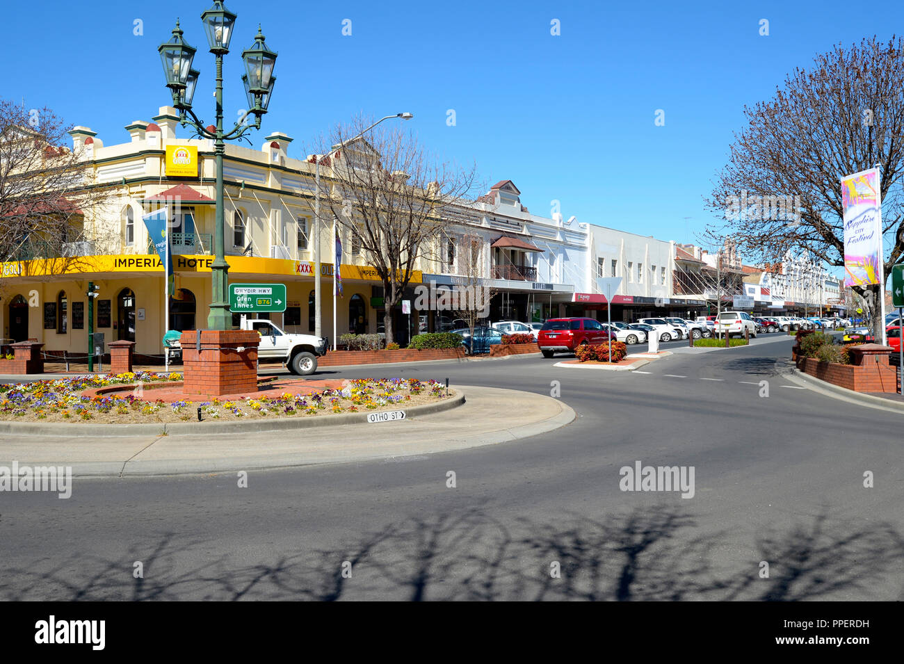 street view of th main business and retail centre of Inverell in new ...
