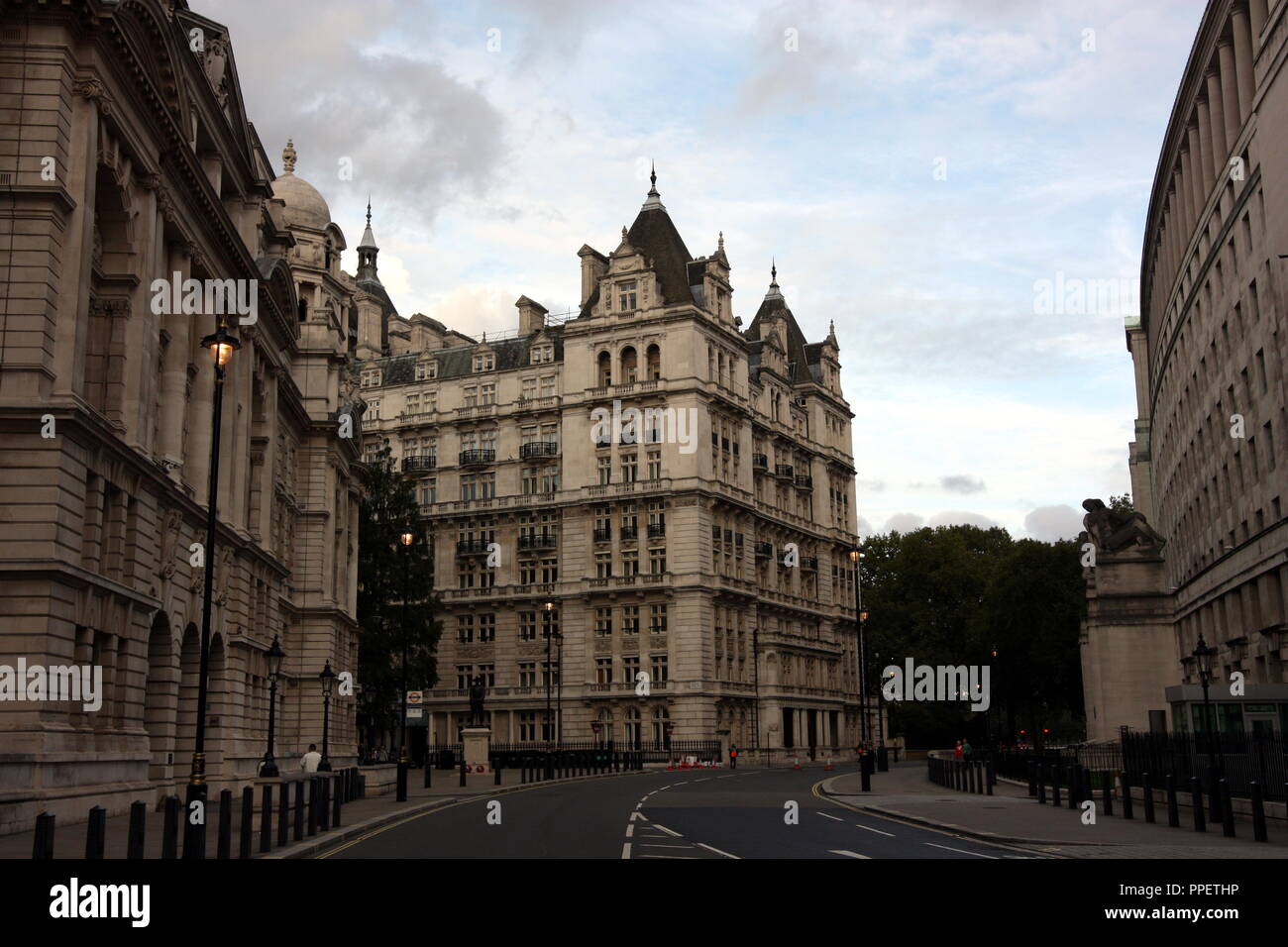 Inglaterra whitehall hi-res stock photography and images - Alamy