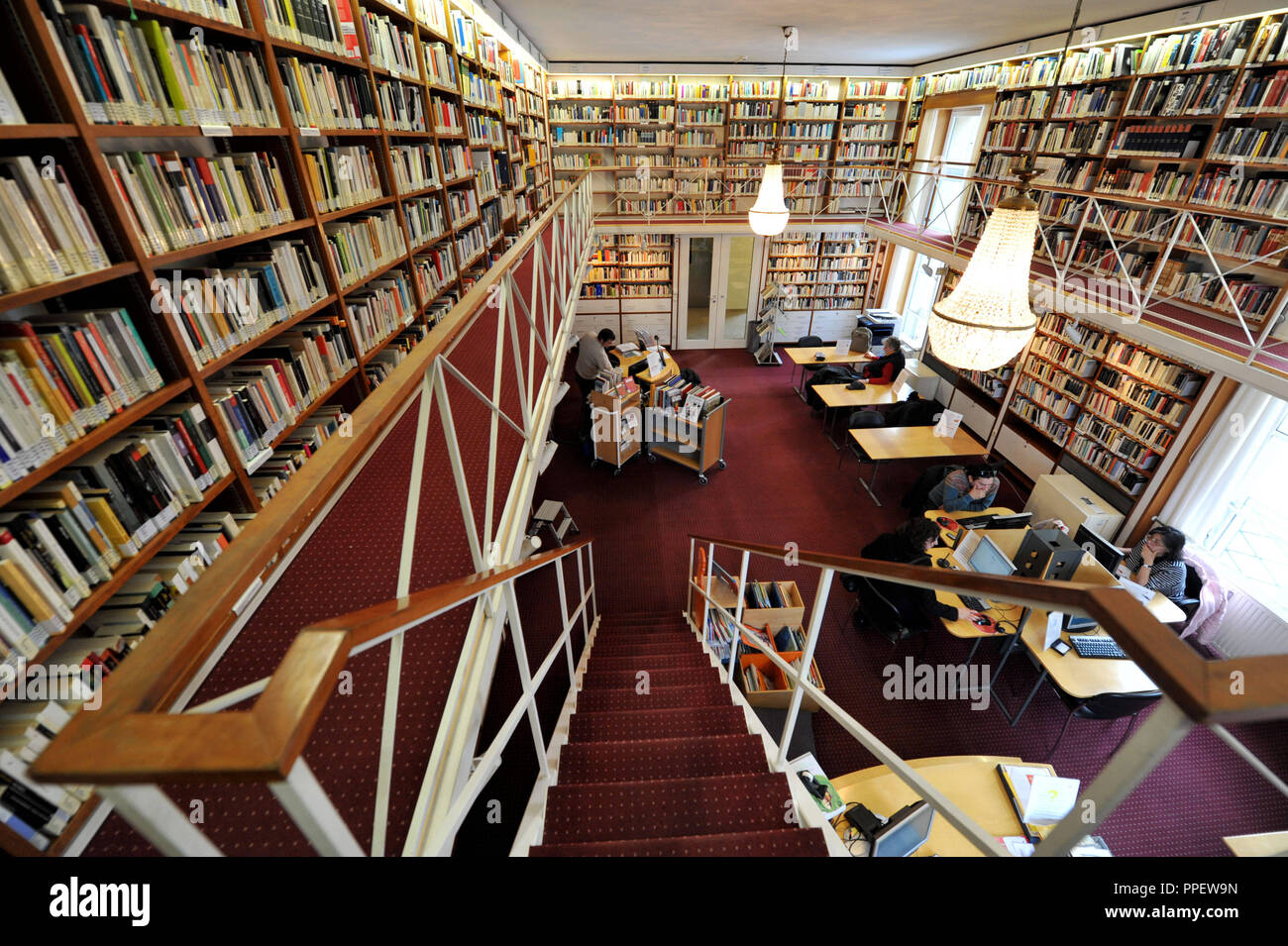Cervantes institute library hi-res stock photography and images - Alamy