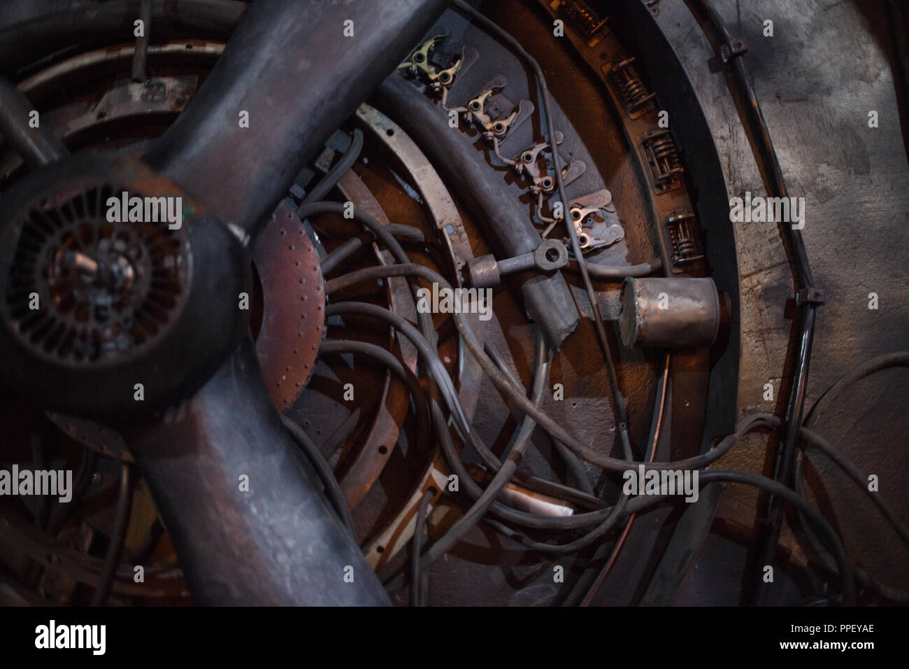 Steampunk retro background. Large propeller Stock Photo - Alamy