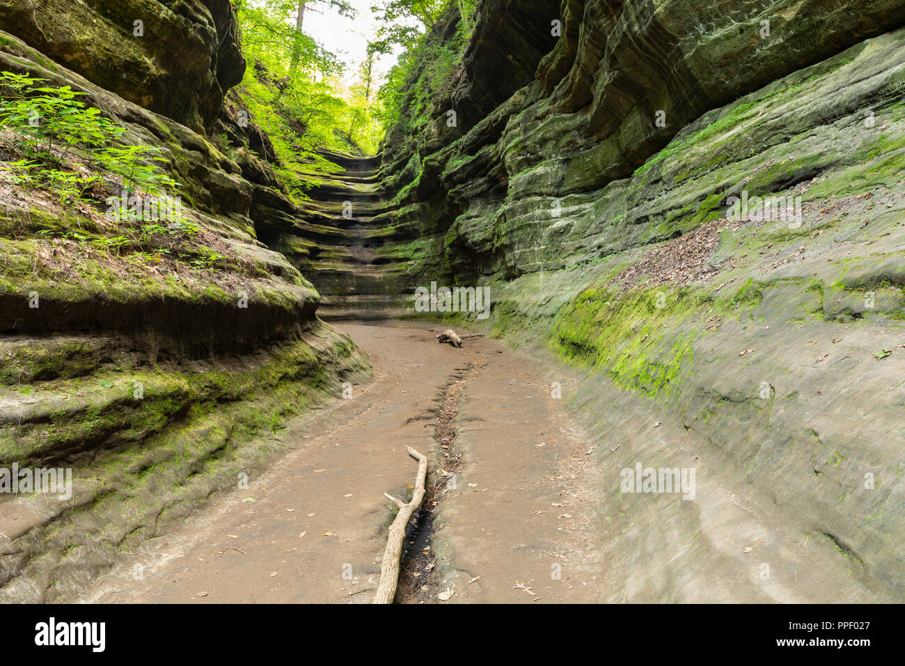 Small canyon hi-res stock photography and images - Alamy