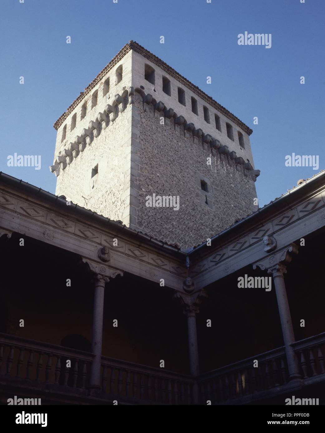 Torre uno hi-res stock photography and images - Alamy