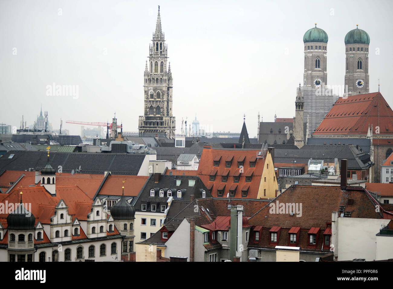 View over munich with the twin towers of the frauenkirche hi-res stock ...