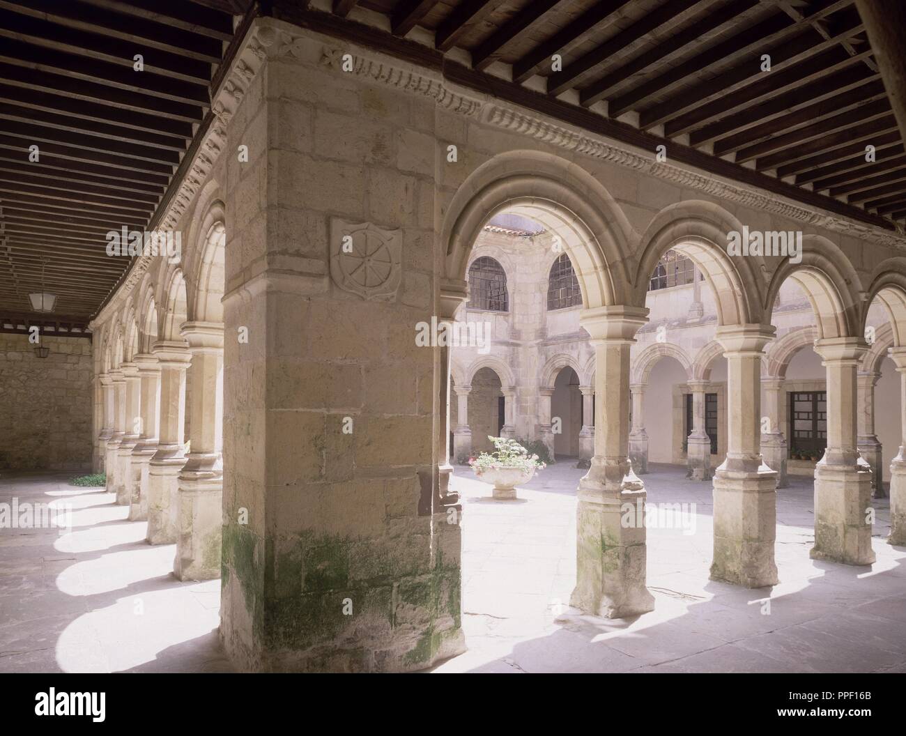Monasterio renacentista hi-res stock photography and images - Alamy