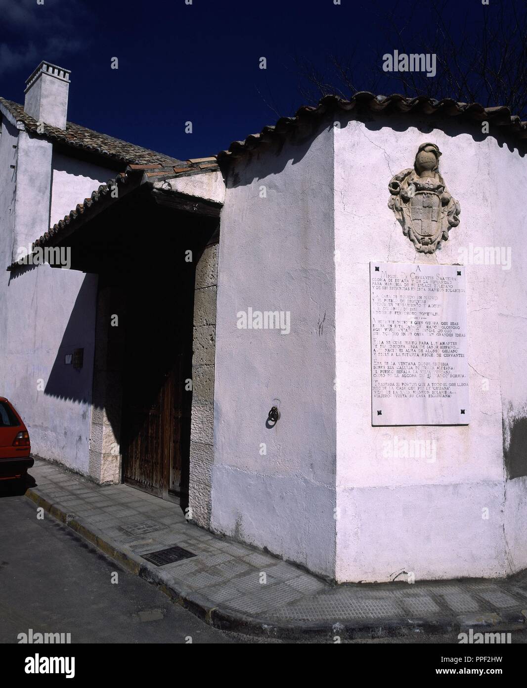 ESCUDO Y LAPIDA CONMEMORATIVA. Location: CASA DE CERVANTES. ESQUIVIAS ...