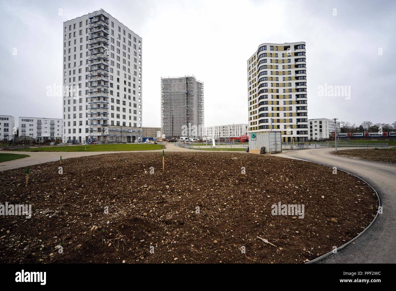 Multi storey flats at the Siemensallee, Sendling, Munich Stock Photo ...