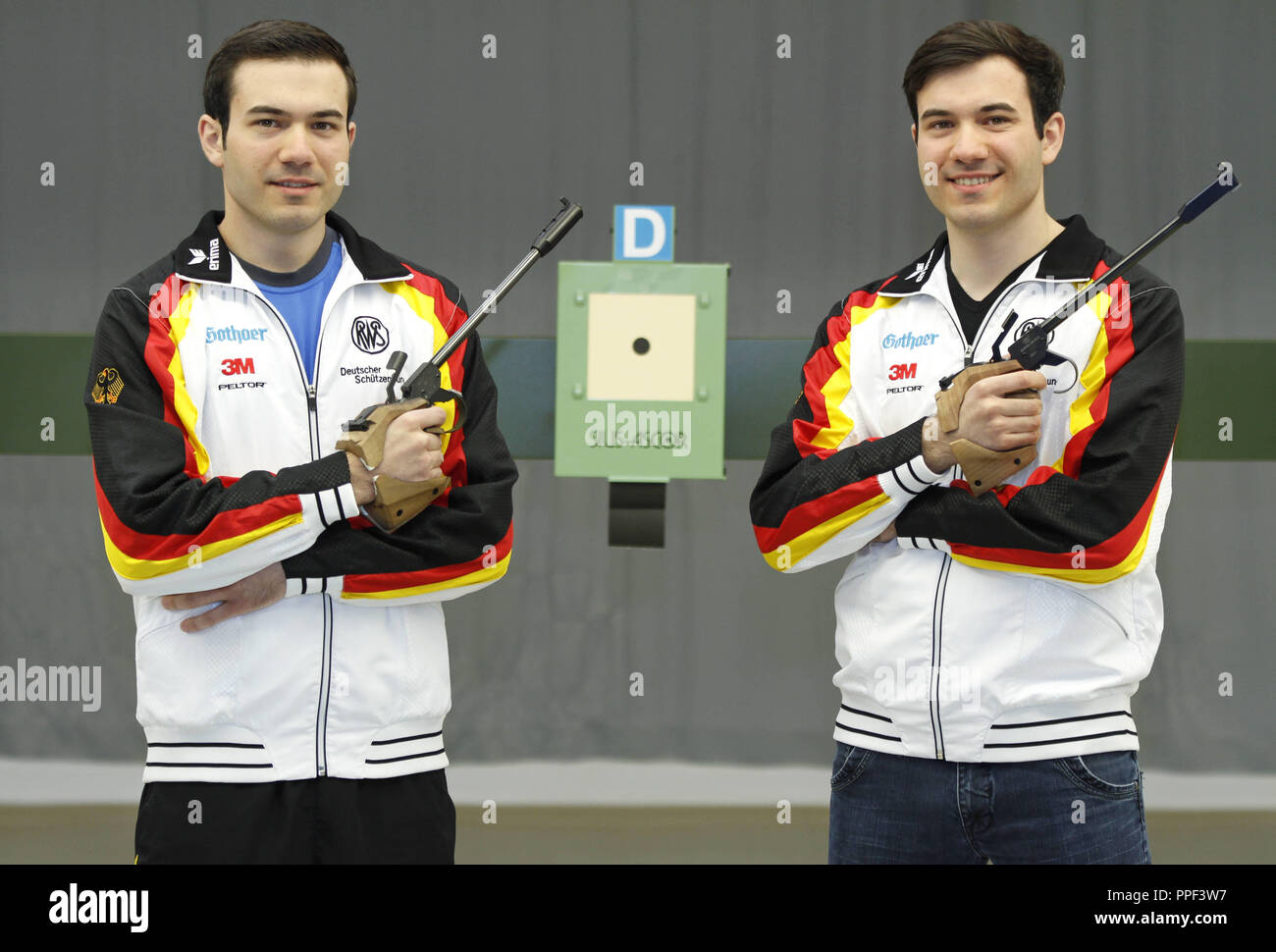 The twin brothers Andreas (right) and Michael Heise from HSG Munich ...