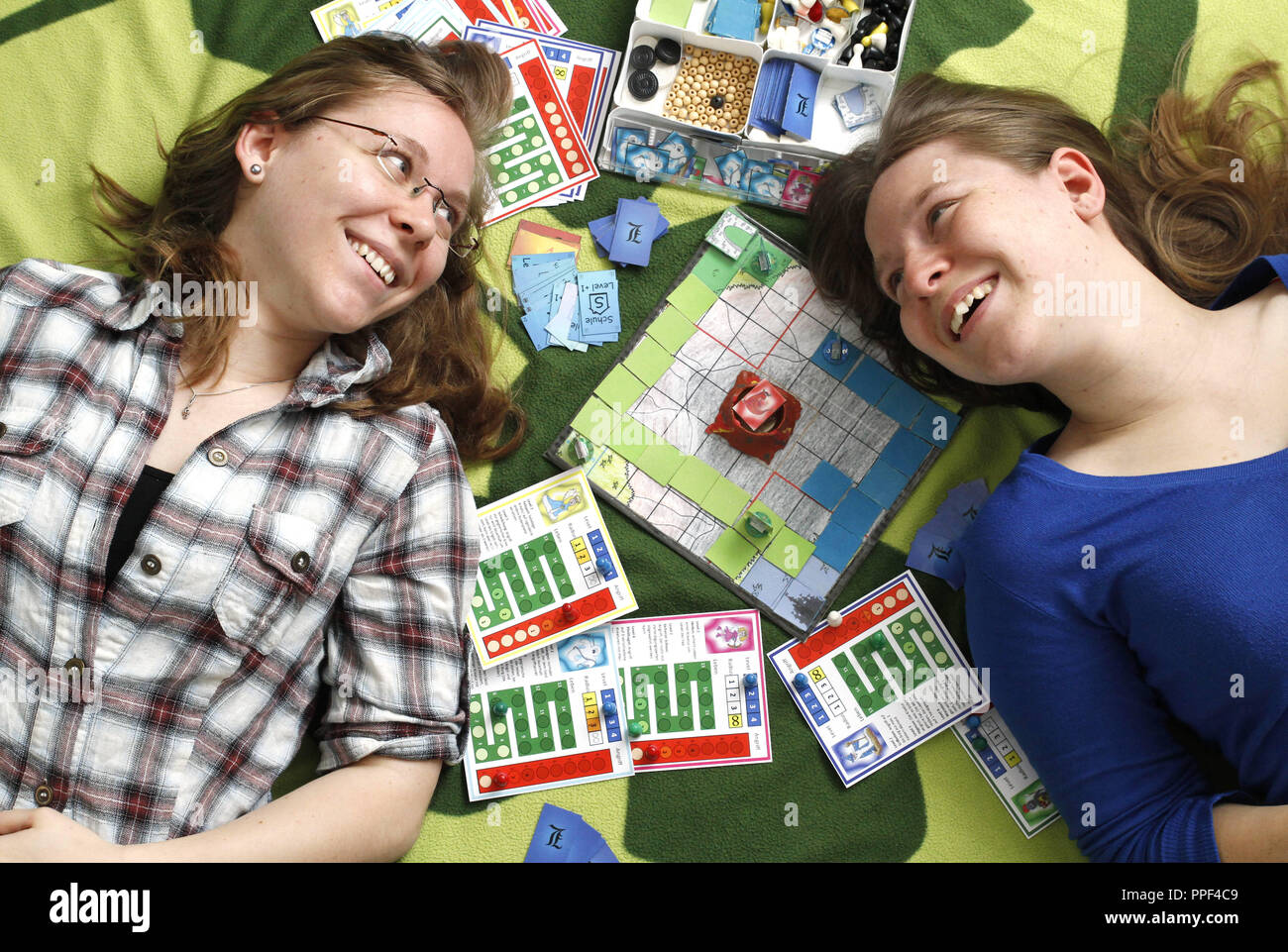The sisters Agnes Koehler (left) and Barbara Reichart, inventors of the ...