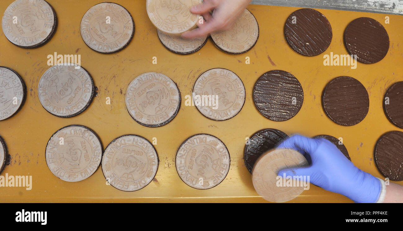 Carlsbad Oblaten Wafer Cookies Discount Prices | www.pinnaxis.com