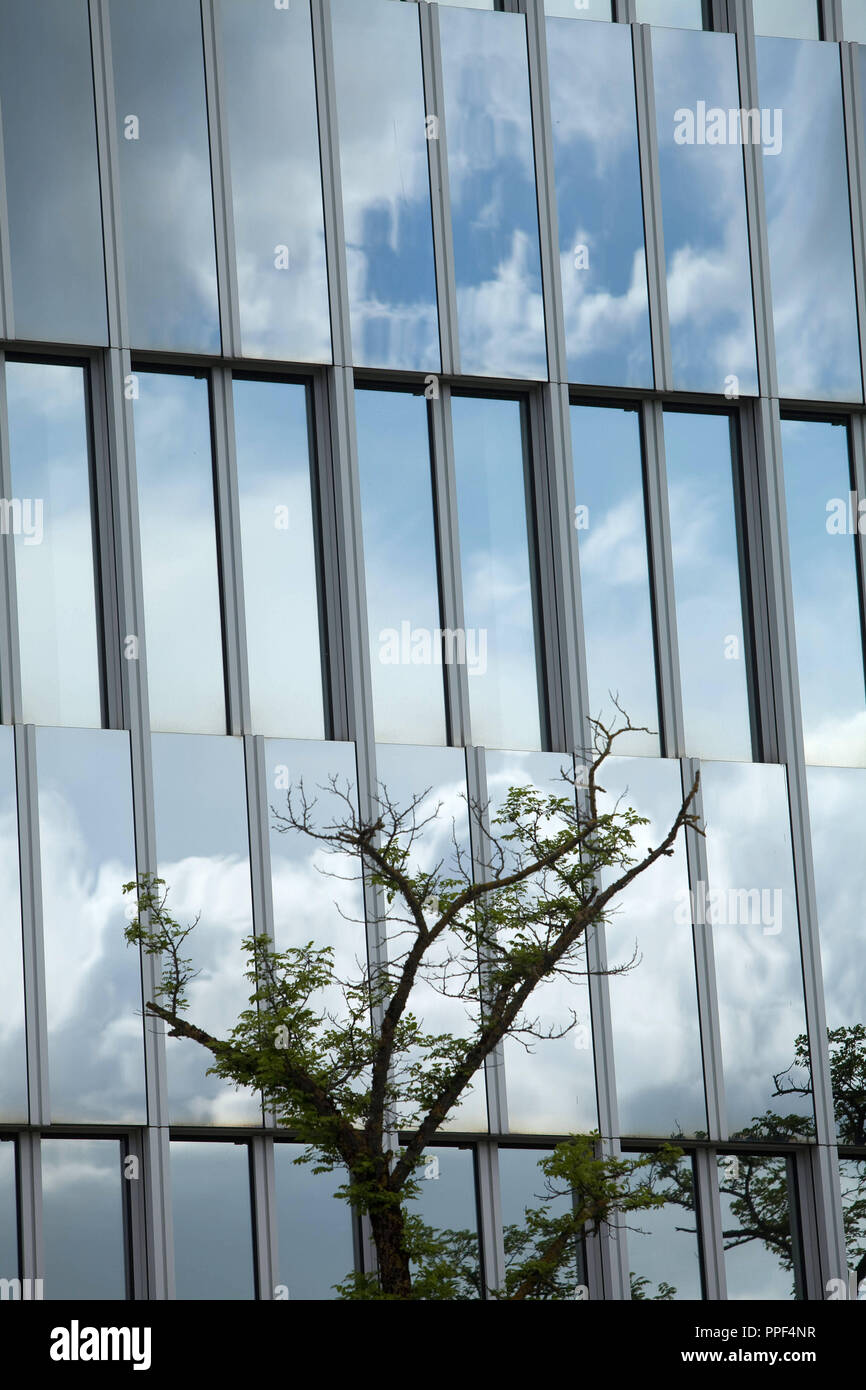 The BMW Group Research and Innovation Center (FIZ) is to be expanded ...