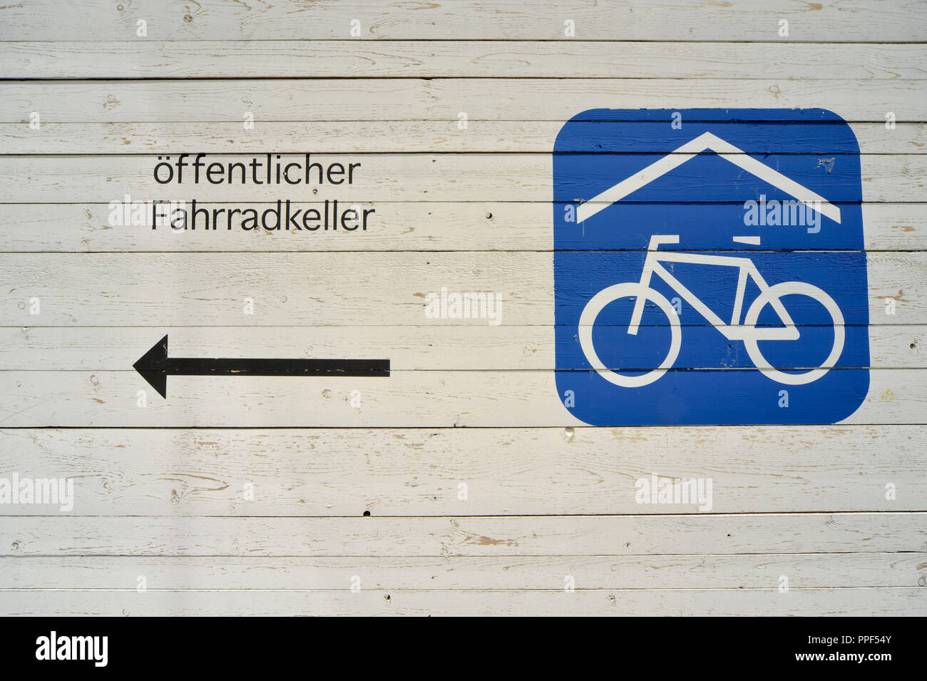 Facility station hi-res stock photography and images - Alamy