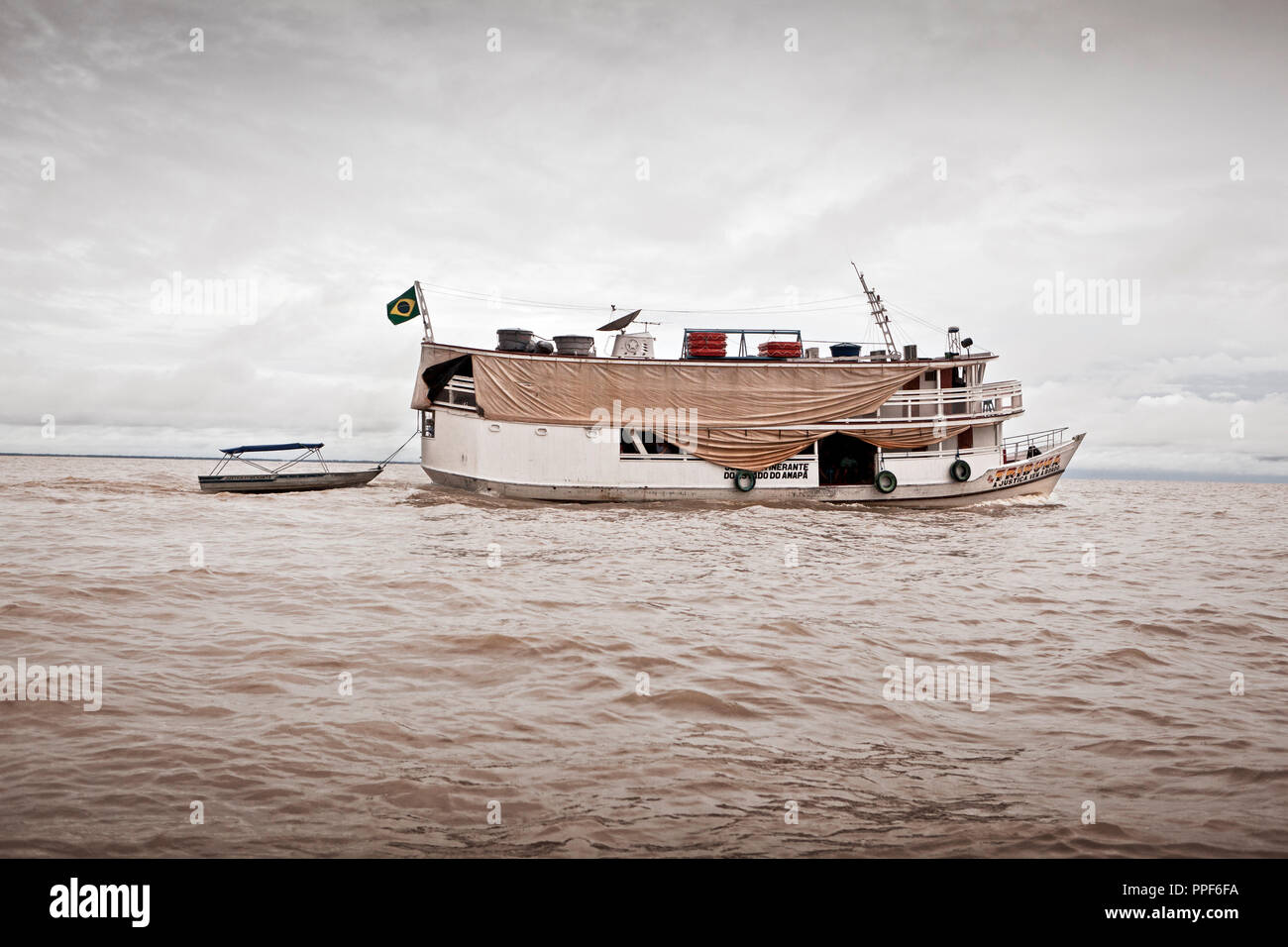 The court ship "Tribuna" at full speed in the Amazonas Delta Brazil ...