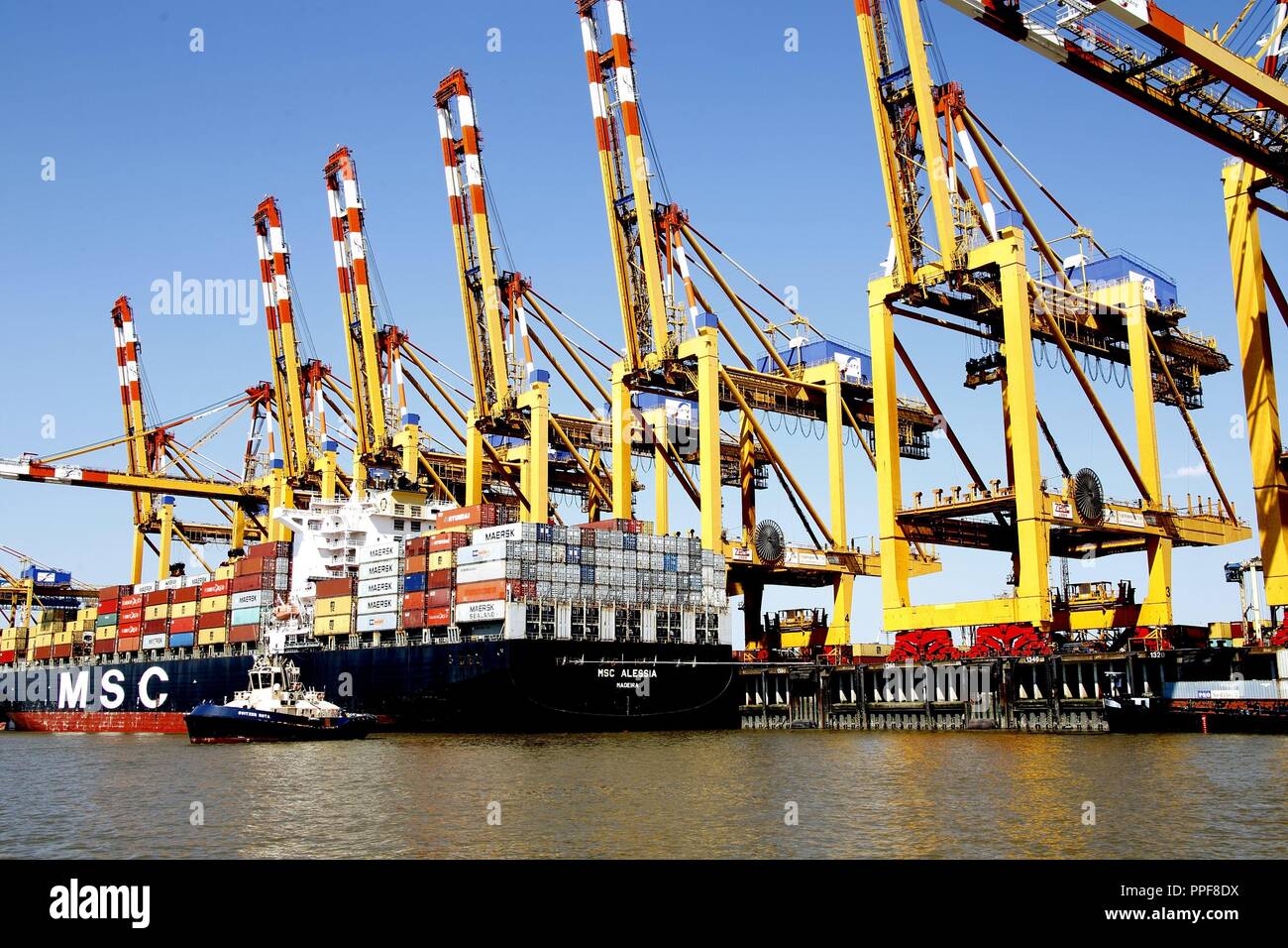 The container terminal in Bremerhaven offers the best conditions for ...