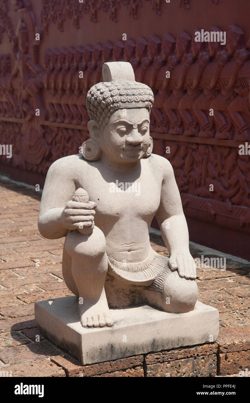 Kneeling Figure High Resolution Stock Photography and Images - Alamy