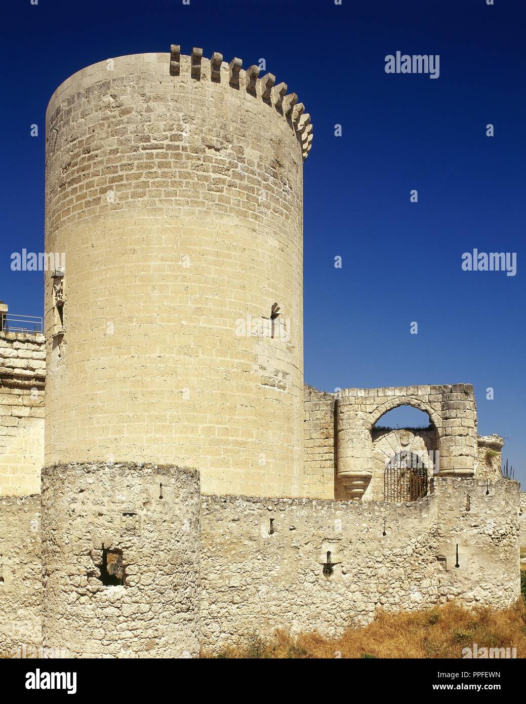 The 15th century aragon castle hi-res stock photography and images - Alamy