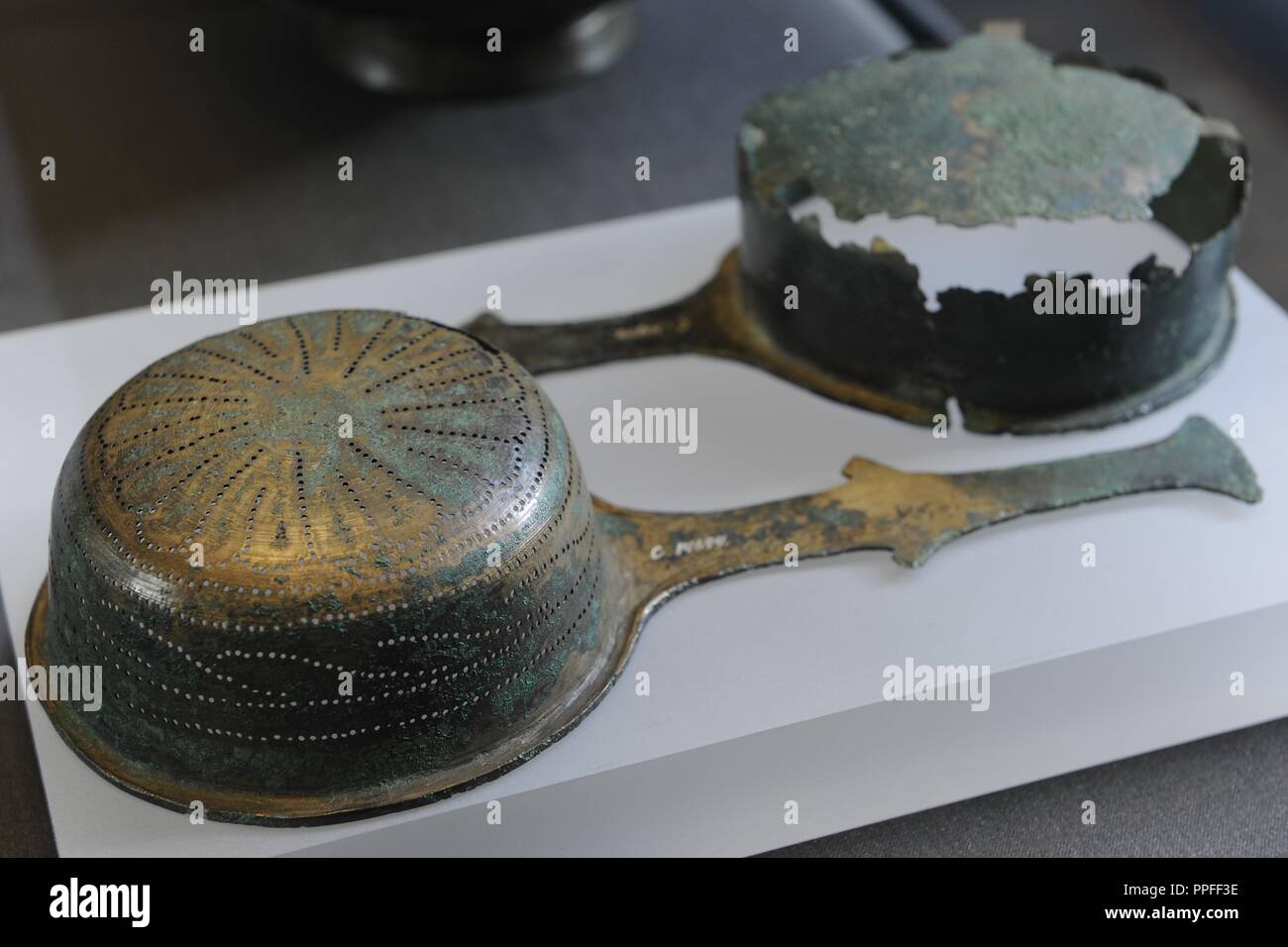 Late Roman Iron Age (c. 160-375 A.C.). Bronze strainer and ladle. From ...