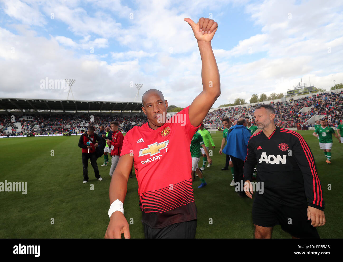 Manchester united legends dion dublin hi-res stock photography and ...