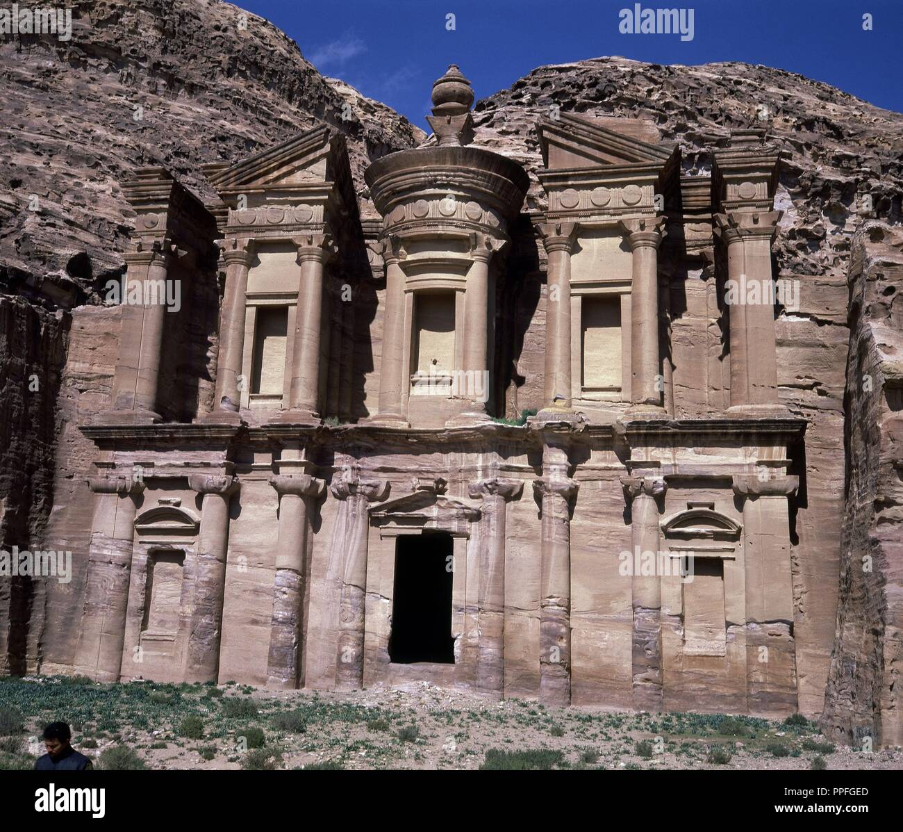 Monasterio petra jordan hi-res stock photography and images - Alamy