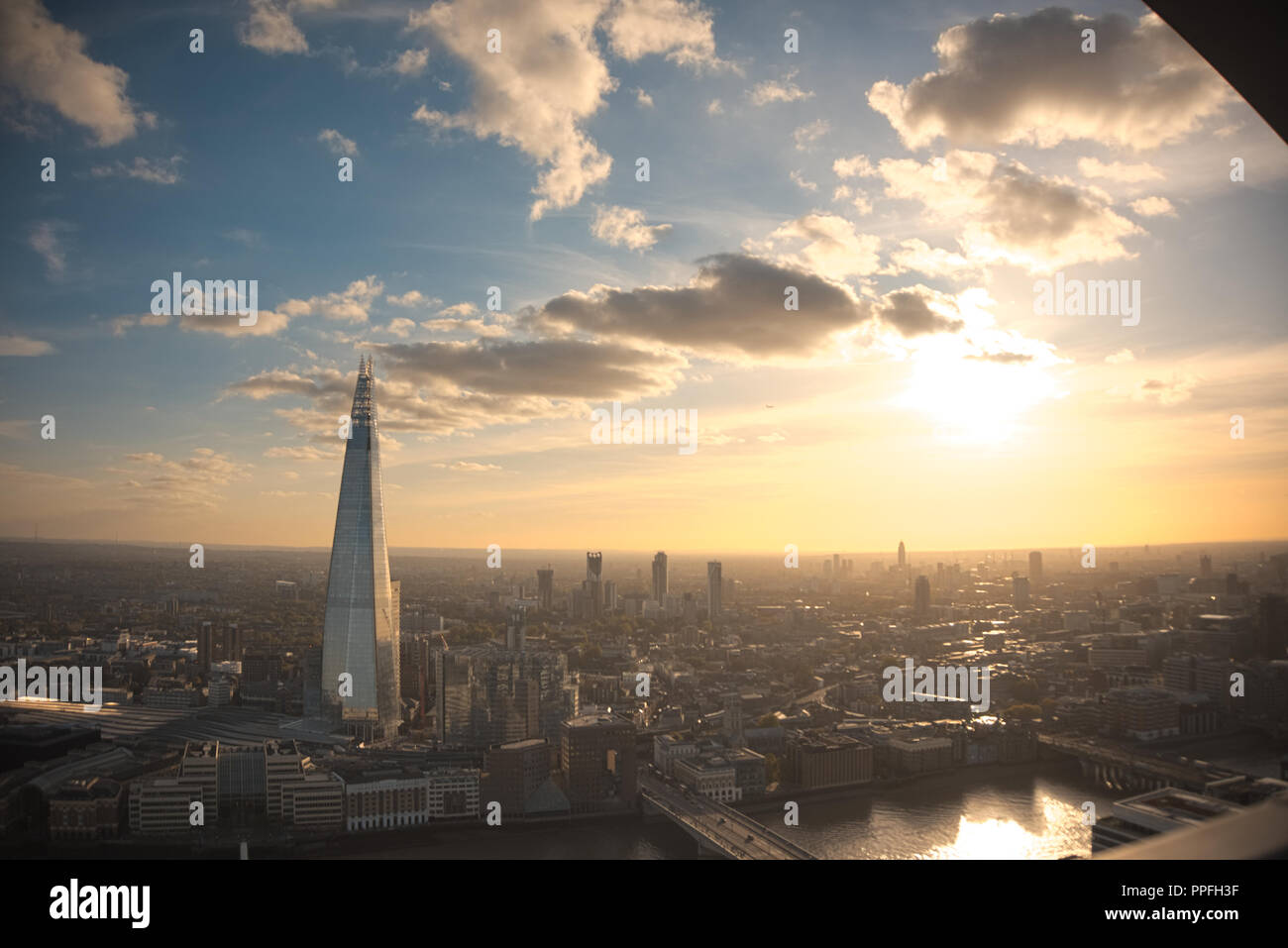 Skyline gradient hi-res stock photography and images - Alamy