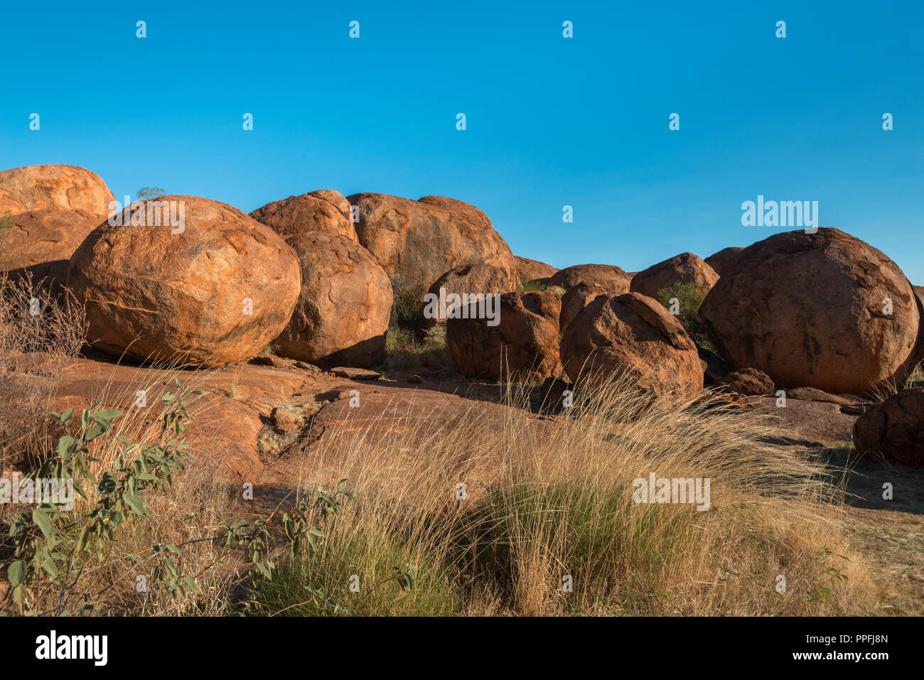 Sunset at the Devil’s Marbles near Tennant Creek., Australia, Northern ...