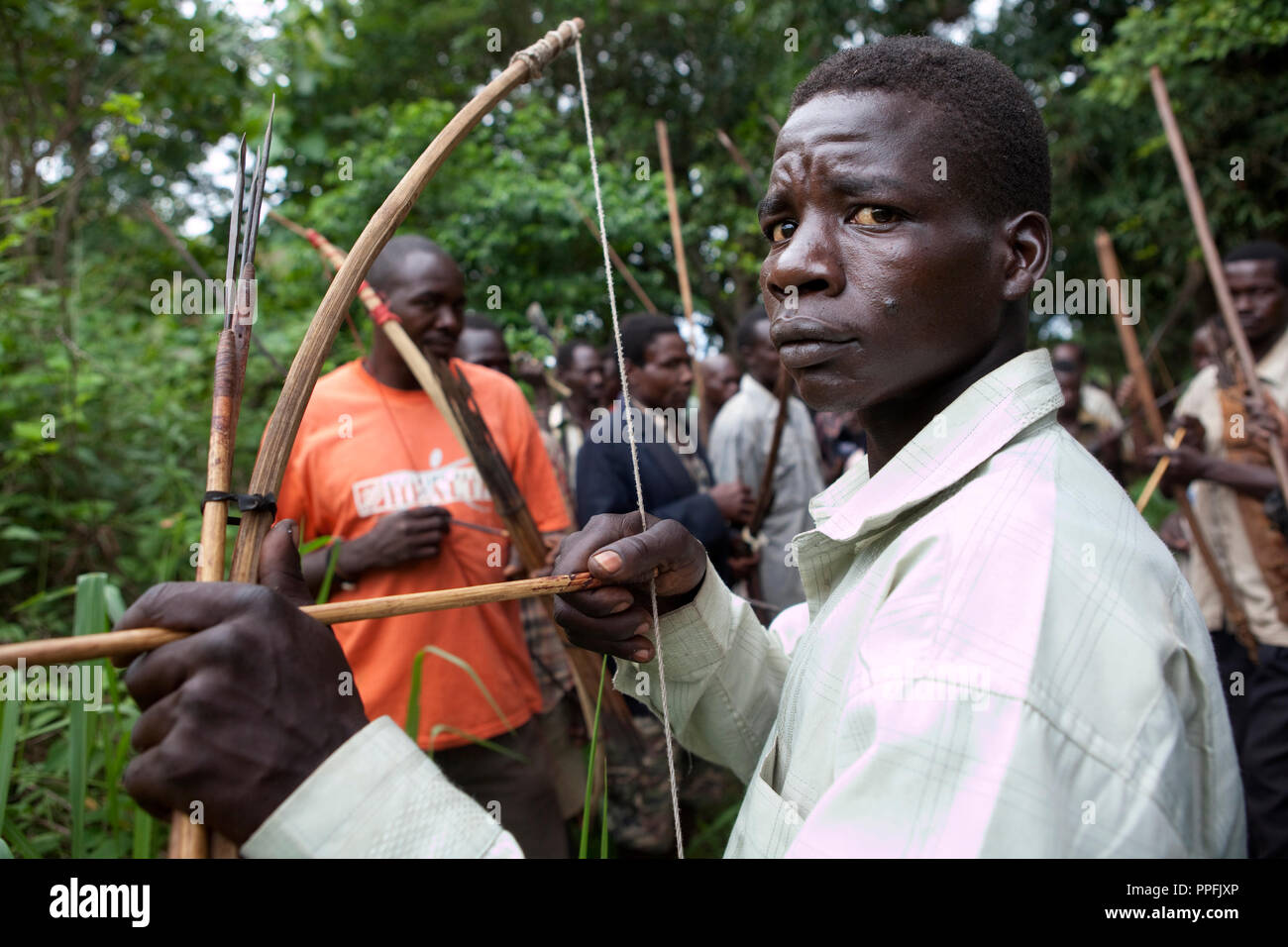 Civilian bows hi-res stock photography and images - Alamy