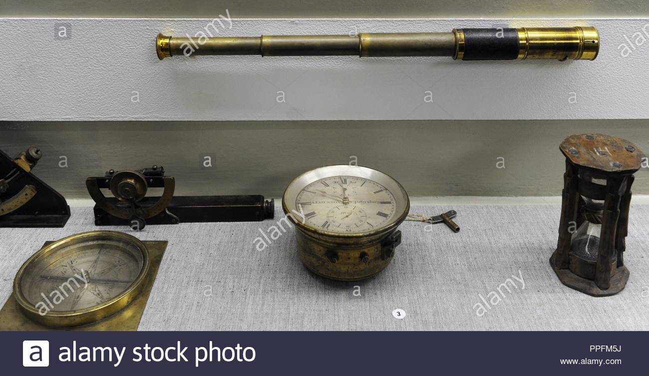 Old Vintage Compass Navigation Instruments Stock Photos & Old Vintage ...