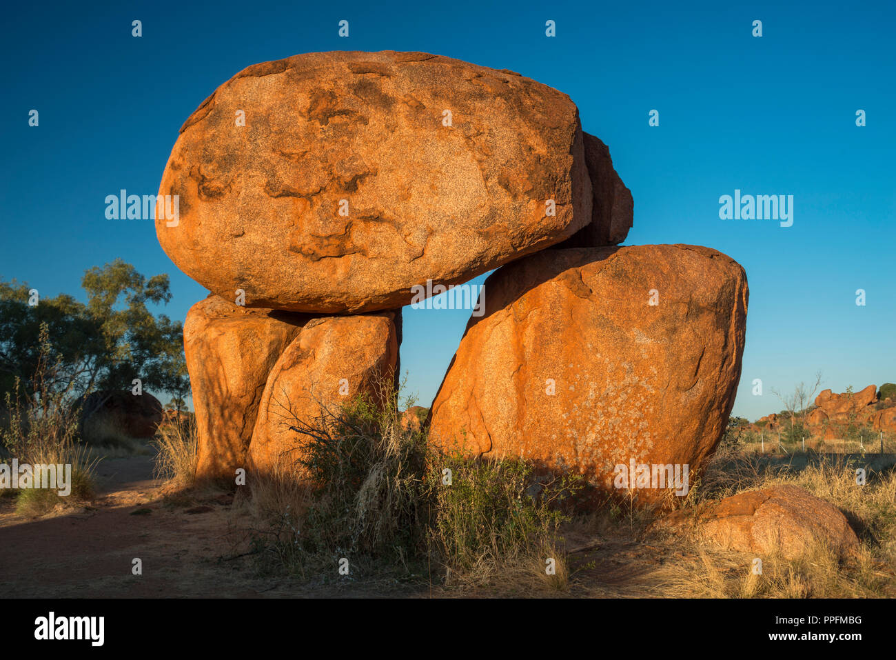 Sunset at the Devil’s Marbles near Tennant Creek. Perfectly balanced ...