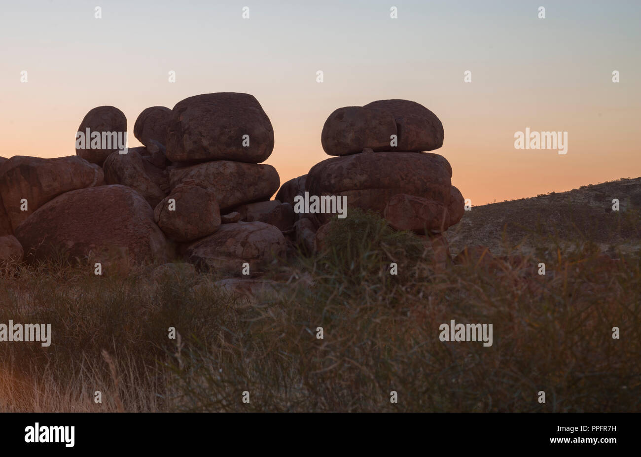 Sunset at the Devil’s Marbles near Tennant Creek., Australia, Northern ...