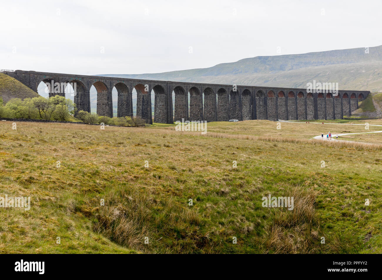 Ribblehead railway hi-res stock photography and images - Alamy