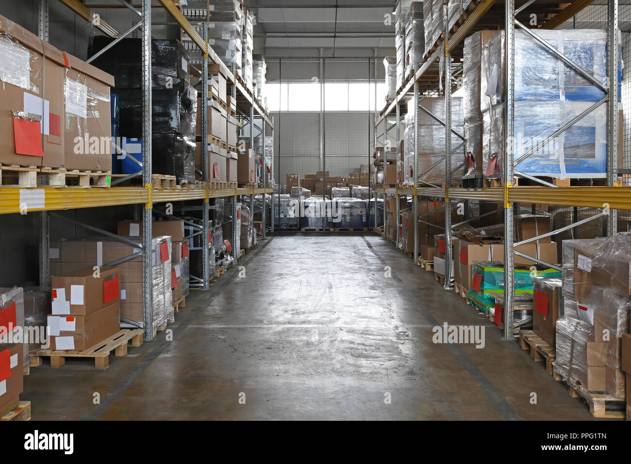 Storage shelving system in distribution warehouse Stock Photo - Alamy