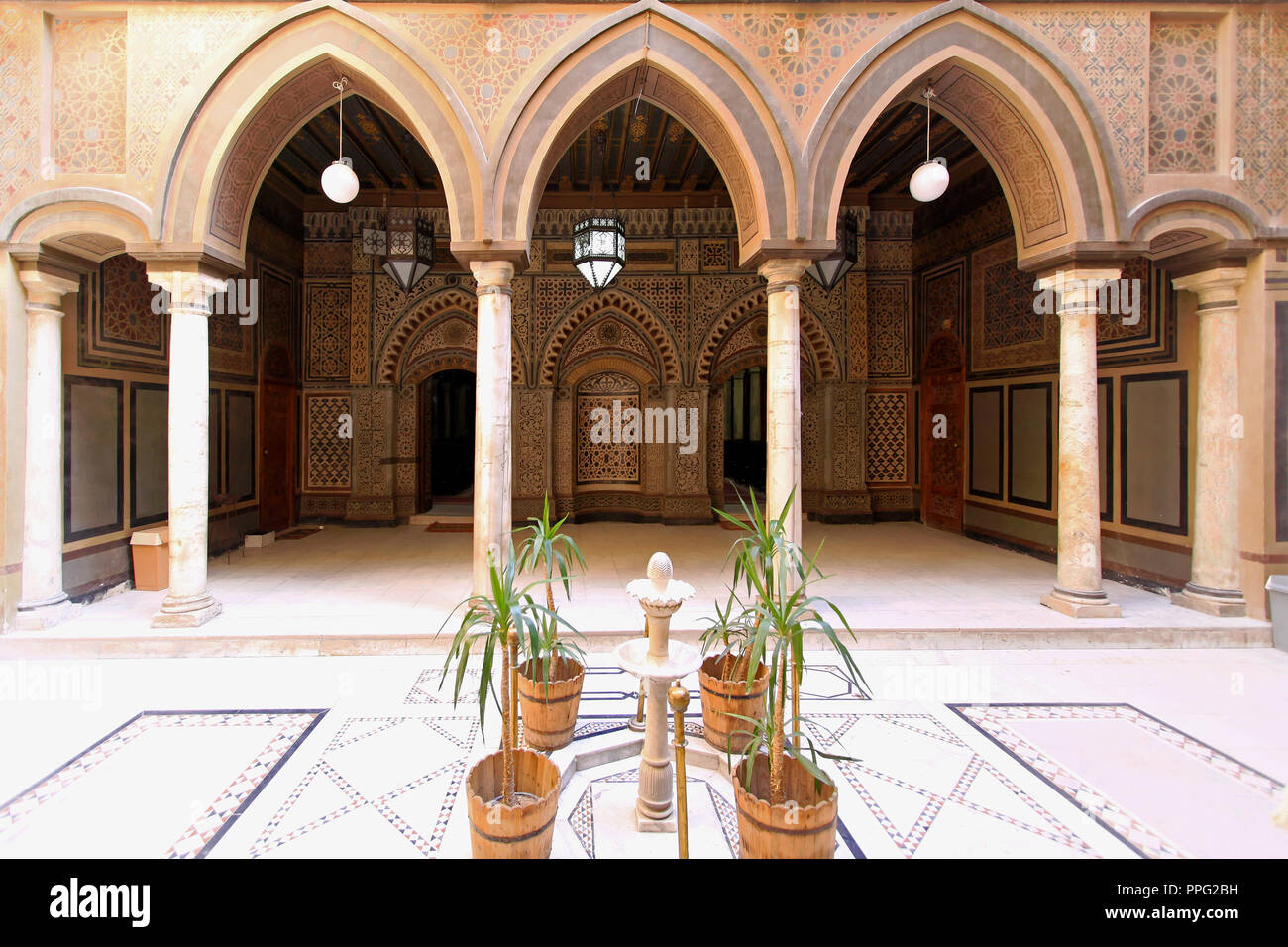 The hanging church cairo hi-res stock photography and images - Alamy